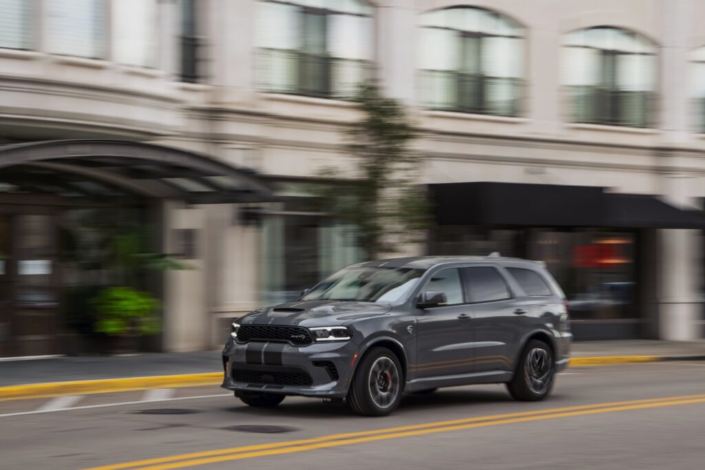 Дурango SRT Hellcat 2025: Последний танец американской силы - Автомобільний блог